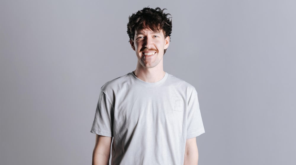 The Musora Line Art Shirt || Musora